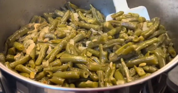 Top Southern Country Style Green Beans Recipe