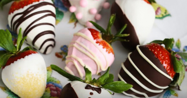 Valentine's Day Chocolate Covered Strawberries Recipe