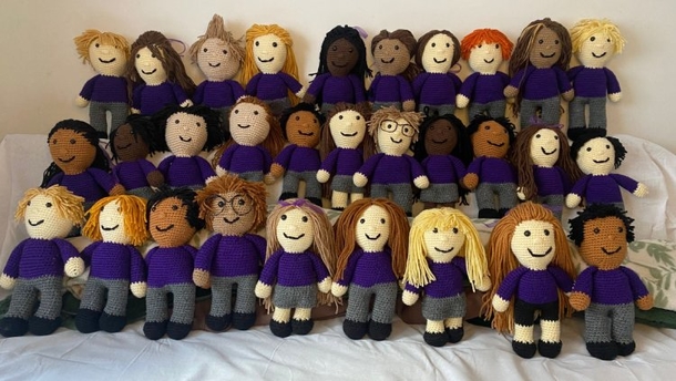 Teacher Crochets Personalized 'Mini-Me' Dolls for Students as Special ...