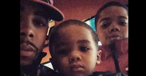 Man Enters A Police Station, Everyone Stops When They See What He Is ...